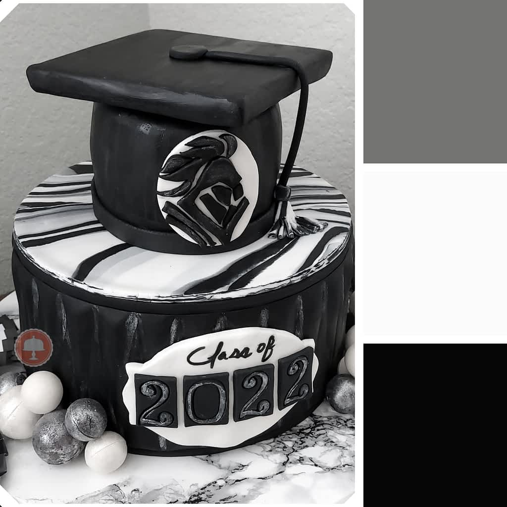 Classic 2022 Graduation Cake Design - CakeLovesMe