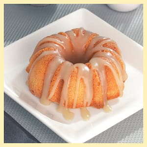 10 Charming Mini Cake Ideas - How To Decorate - CakeLovesMe