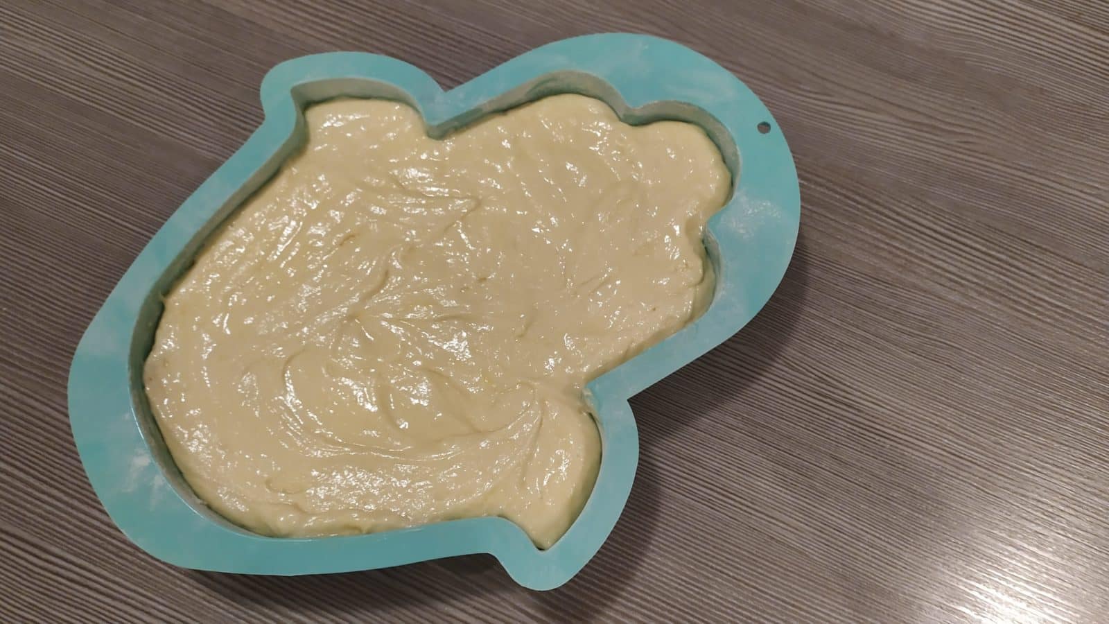 Delicious Hamsa Hand Cake - Shana Tovah - CakeLovesMe