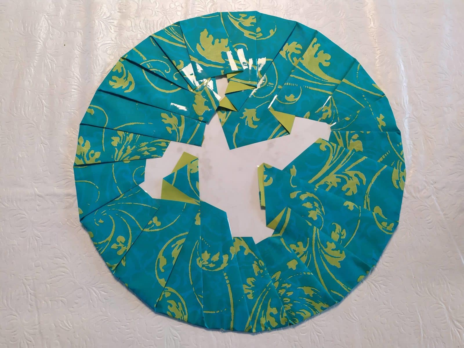 DIY Cake Board - How-To Cover Cake Boards Easily