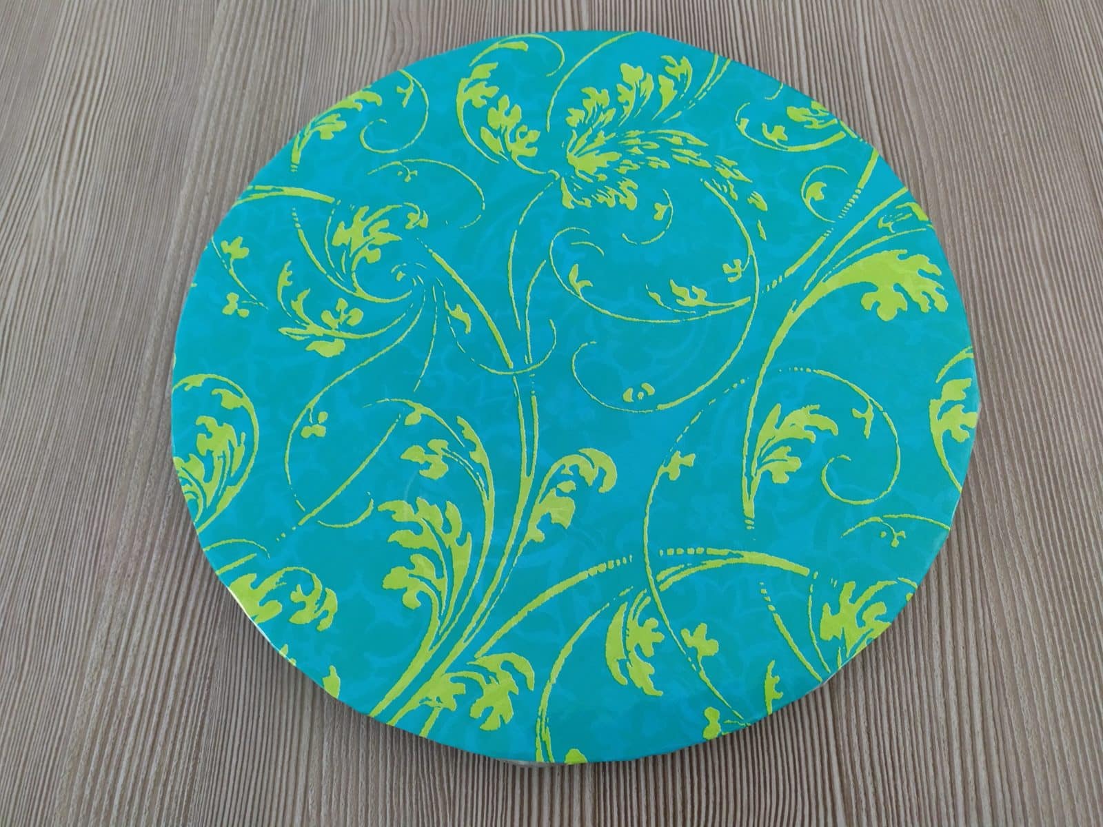 DIY Cake Board - How-To Cover Cake Boards Easily